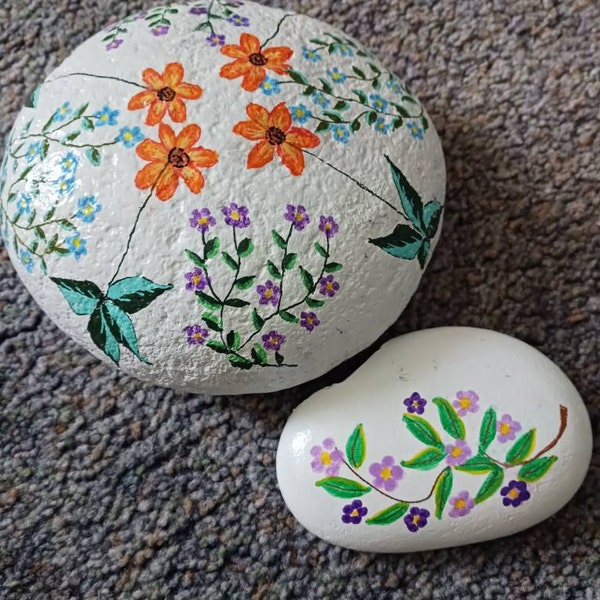Decorated Rock With Colorful Flowers, Hand Painted Garden Rocks, Unique ...