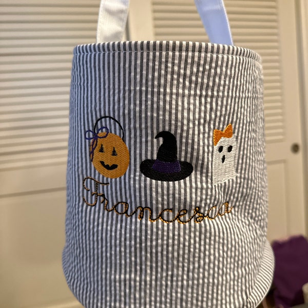 Embroidered Halloween Bucket // Personalized Trick or Treat Bucket - Etsy