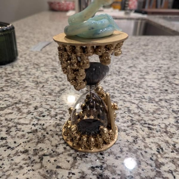 Skull Hourglass, Catacombs, Skulls, Hourglass, Sand Timer, Halloween ...