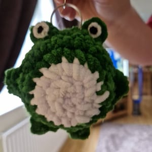 Crochet PATTERN Little Frog Keychain, No Sew, Amigurumi Tutorial PDF in ...