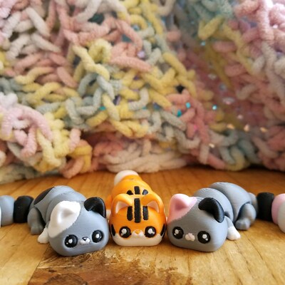 Cute Flexy Kitty Fidget Toy 3D Printed Desk Accessory, Stress Reliever ...