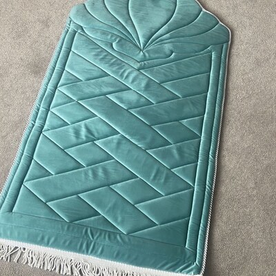 Luxury Prayer Mat/carpet Super Soft and Extra Thick Cushioned - Etsy