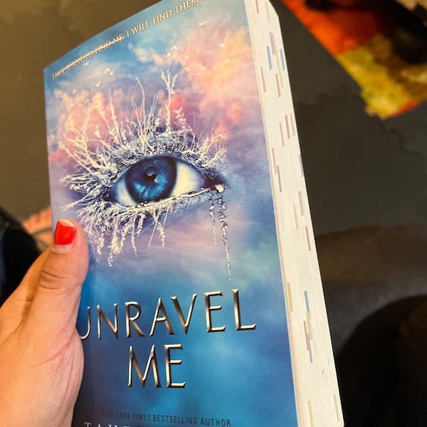 The Pink Reader Kindle Insert| Printable Kindle Insert for Clear Case ...