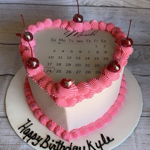 August 2024 Calendar for Calendar Heart or Circle or Square Cake Burn ...