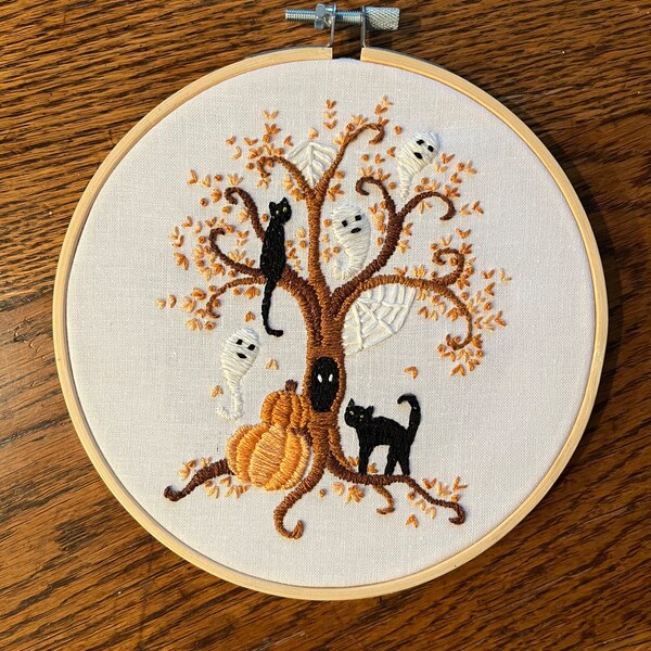 Halloween Tree Hand Embroidery Sampler, Halloween DIY Decoration - Etsy