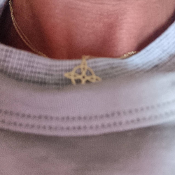 14K Solid Gold Witch Knot Necklace, Witch Necklace, Witches Knot ...