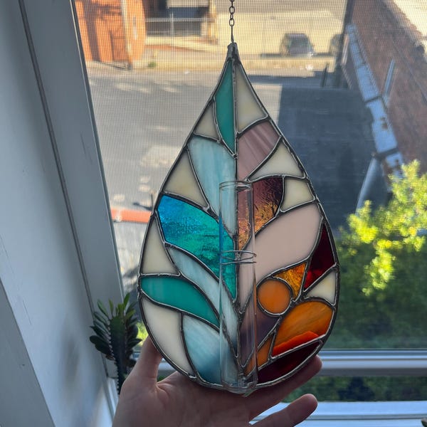 Modern Stained Glass Leaves Pattern, Plant Stained Glass Patterns ...