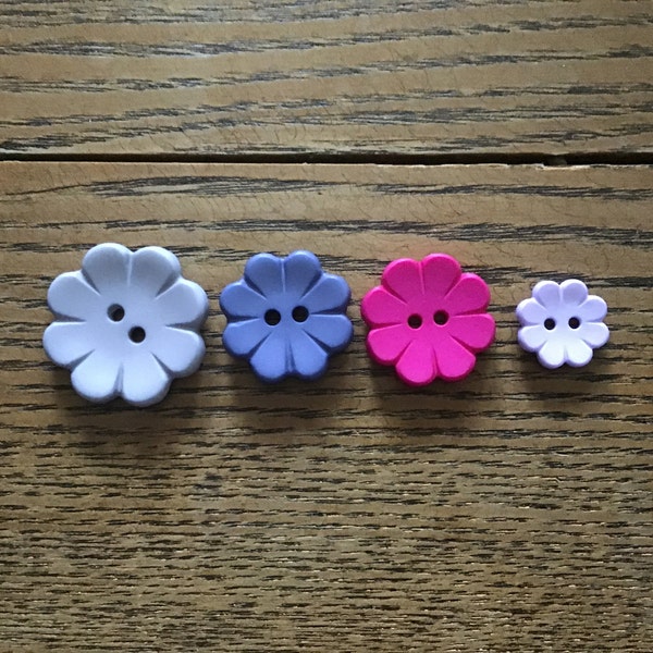Petal Flower Shaped Buttons - 3 Sizes (5pk), Made in Italy - Etsy