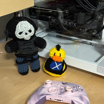 Crochet Strawberry Simon Ghost Riley Plushie Call of Duty Modern ...