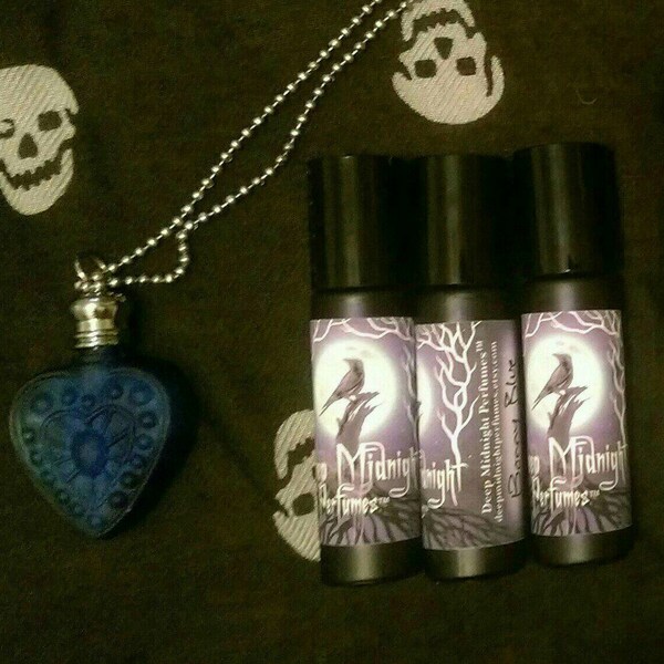 CHARIS Perfume Oil - Arabian Sandalwood, Vanilla Bean, Musk - Goddess ...