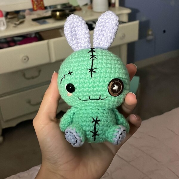 Amigurumi Mini Voodoo Bunny Crochet Pattern. Creepy, Cute, Scary Rabbit ...