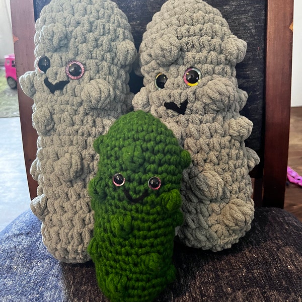 Emotional Support Pickle || Crochet Pattern by Lilylou Creations ...