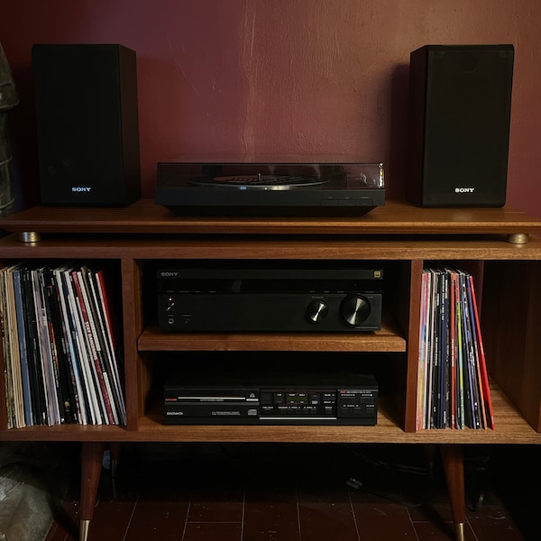 White Oak Turntable and Stereo Cabinet With Album Storage. Mid Century ...