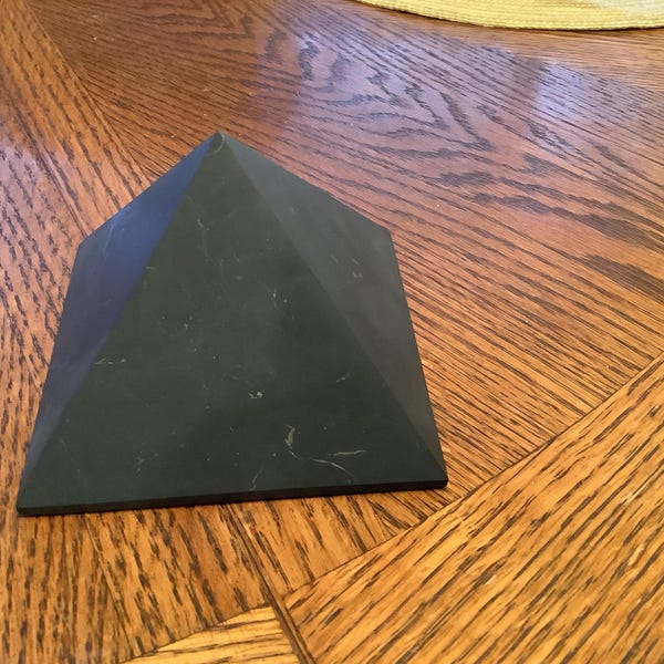 Set of 24 Different International Crystals,minerals,flat Minerals,flat ...