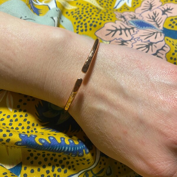 Large Scarf Ring, Hammered Copper Scarf Slide Buckle. Hand Forged Copper, Linen Scarf Retainer 8 ...