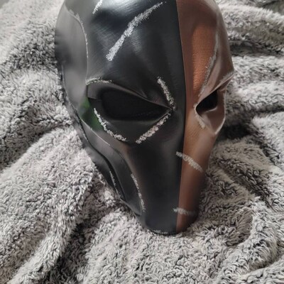 Deathstroke Cosplay Costume Full Armor and Helmet Slade Comics ...