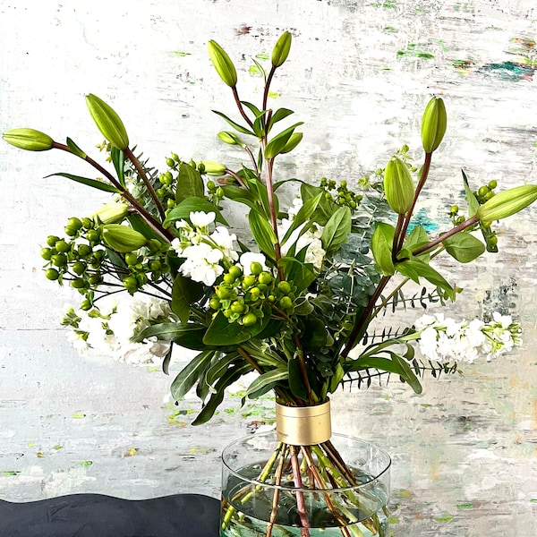 Handcrafted Hanataba Bouquet Maker - Floral Arranger for DIY Flower ...