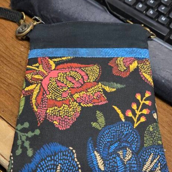 Beatles and Beetles Small Zipper Pouch Cash Coin Purse Cash Gift Card ...