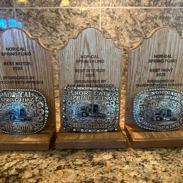 ENGRAVED RED OAK Trophy Spur Display Stand - the Perfect Display Piece ...