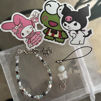 Acubi Styled Bracelets Series 1 Black White Beaded Bracelets Beaded ...