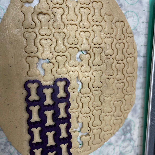 Multi-mini 12 Dog Bones Cookie Cutter and Fondant Cutter and Clay ...