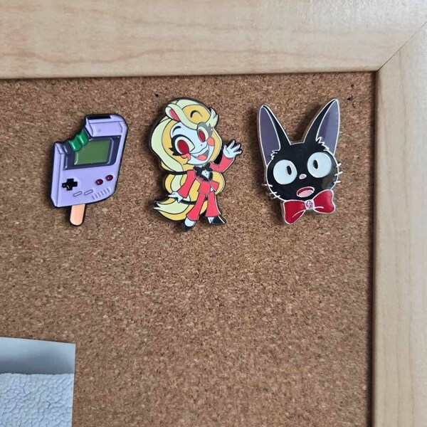 Cute Jollibee Fan Pin / Fast Food Mascot Design / Hard Enamel ...