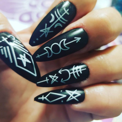Cast A Spell Nailz, 24 Long Witchy Press on Nails, Matte Black Satanic ...