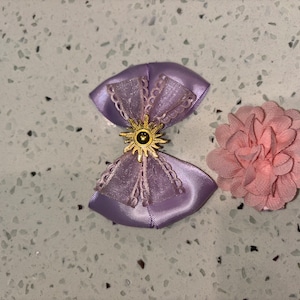 Daisy Duck Inspired Bow - Etsy