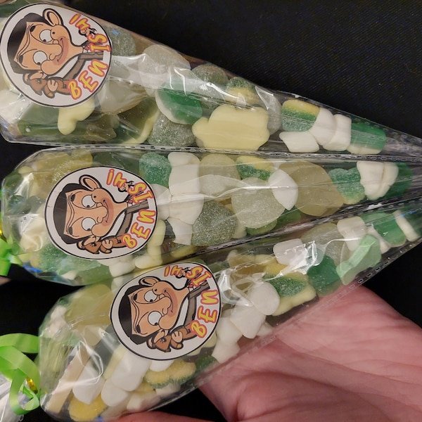 Green Colour Themed Pick N Mix Gummy and Fizzy Sweet Cones- Party Bags ...