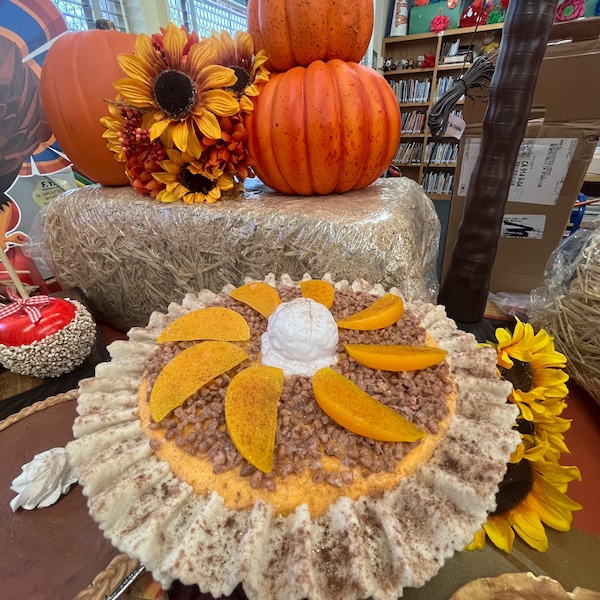 Fake Pumpkin Pie, Faux Pumpkin Pie, Faux Pie, Primitive Pie, Fake Bake ...