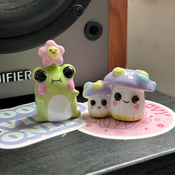 Handmade Clay Frog Perpetual Calendar: Whimsical Flower Desk Decor ...