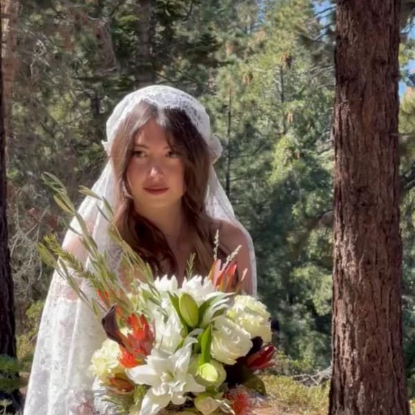 Soft Flower Lace Bridal Juliet Veil Boho Short Wedding Cap Veil 1930s ...