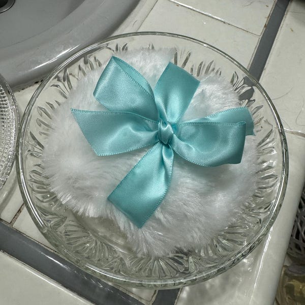 Luxurious Body Powder Puff, 4 Inches With Peach Ribbon Handle and Bow ...