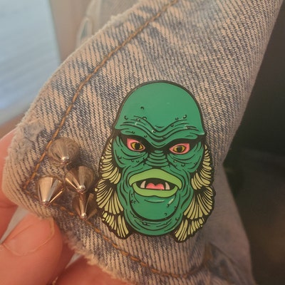 Gremlins Gizmo Full Body Enamel Pin - Etsy
