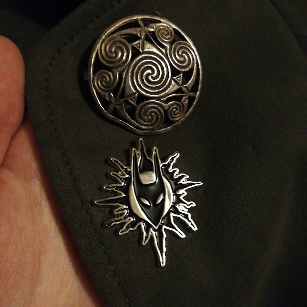 Fall of Efrafa Enamel Pin Watership Down Rabbit Black Rabbit of Inlé - Etsy