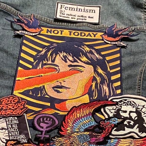 Bite Me Bird Iron on Patch // Round Patch // Swallow Patches// Iron on ...