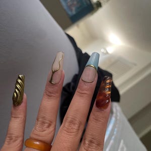 3D Freestyle Almond Goth Press on Nails, Handpainted Luxury Acrylic ...