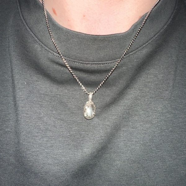 Egg of the King Berserker Necklace, Sterling Silver Behelit Sacrifice ...