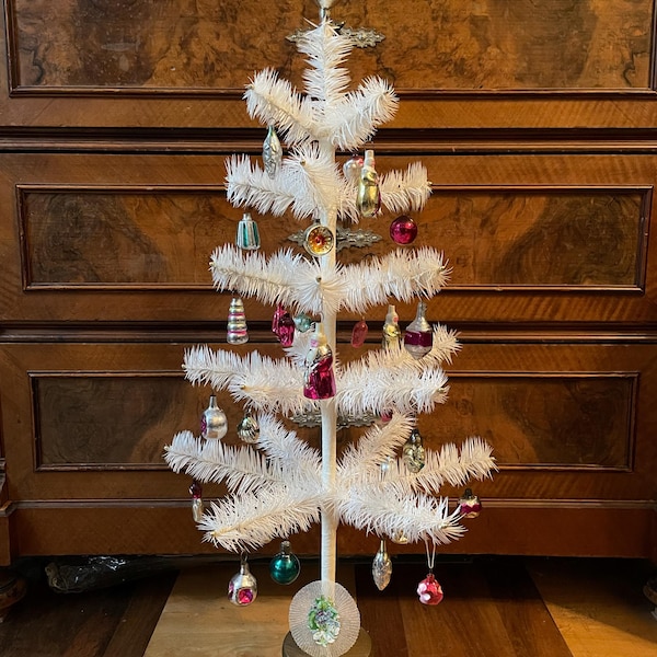 Limited Edition 25” Gold Berry & Gold Base Authentic Goose Feather Tree ...