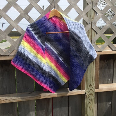 CROCHET PATTERN Hopscotch Triangle Scarf US Term Crochet - Etsy