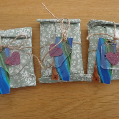 Christmas Tree Decoration Made in Fused Glass With 2 Robins - Etsy