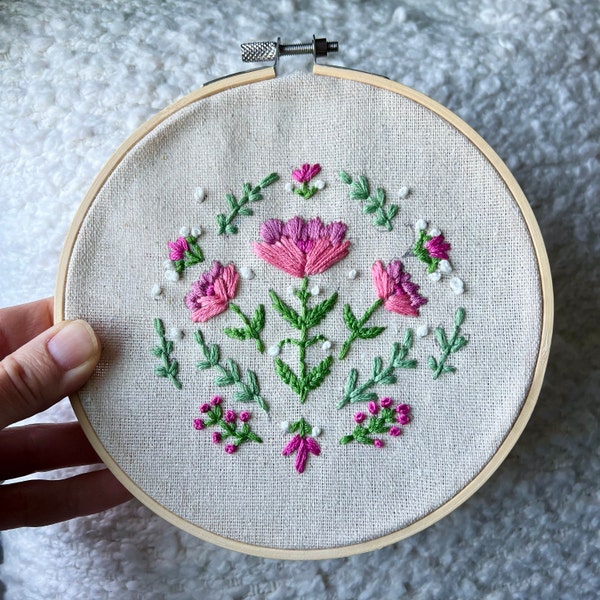 Spring Wreath Embroidery Digital Pattern / Floral Embroidery Pattern ...