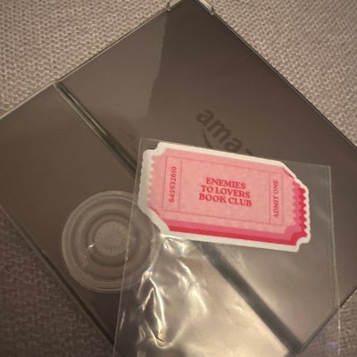 Gold Star Sticker, Caught up by Liz Tomforde, Windy City, Book Club ...