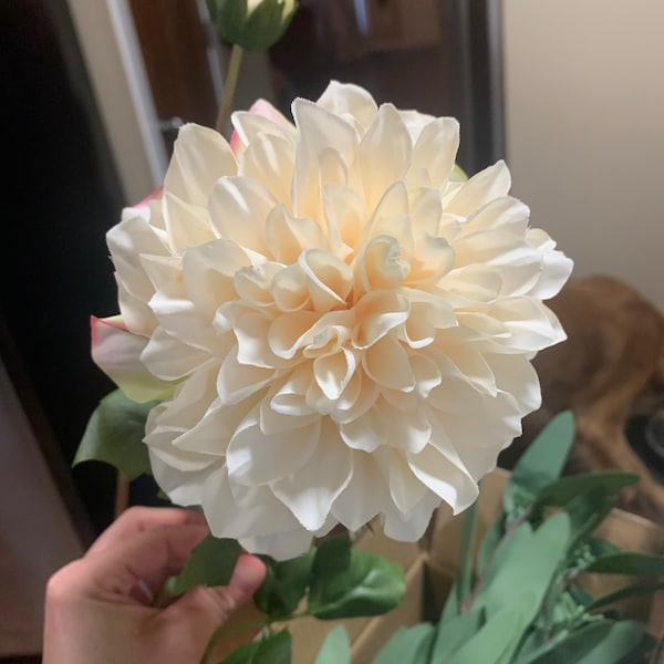 Dust Pink Ivory Faux Dahlia, White Dahlia Flowers, Gradient Dahlia, DIY ...