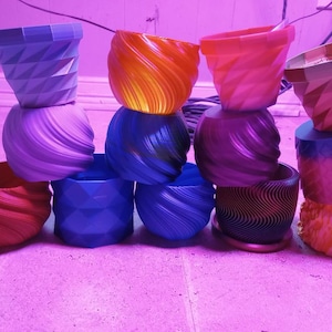 Medium Twisted Flower Pot for Plants of All Kinds white 6 Diameter by 4 ...