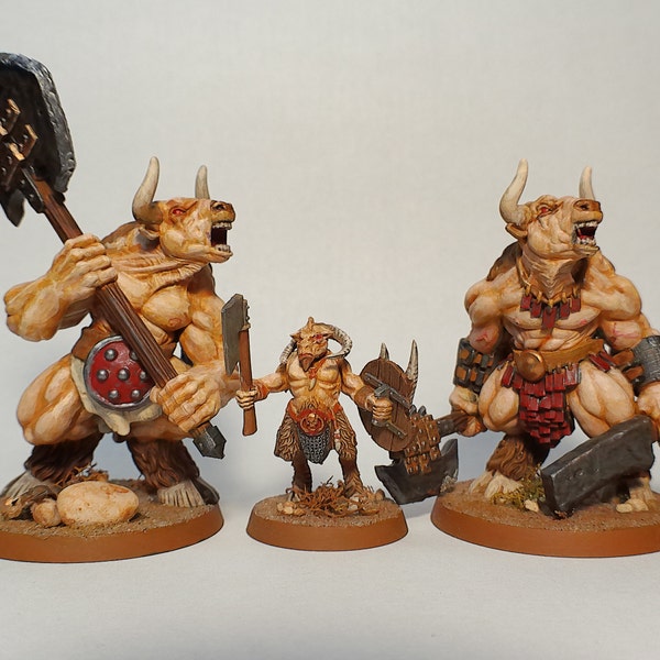 Minotaur With Mighty Weapons 3D Printed Resin Miniature | Tabletop Role ...