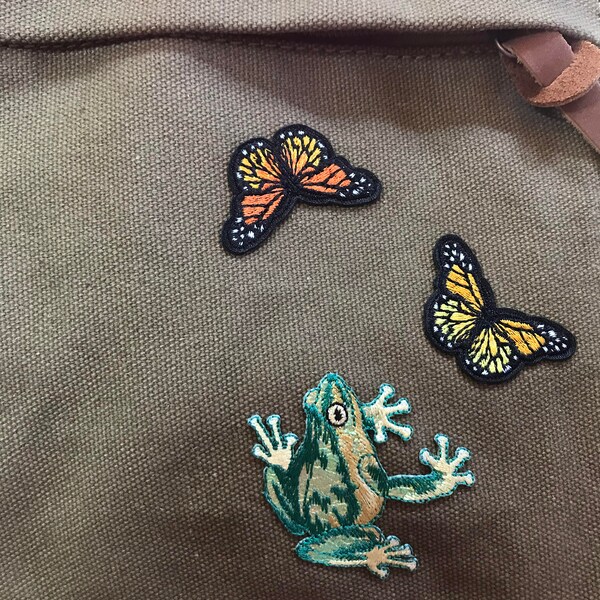 Frog - Green - Amphibian - Nature - Pond - Iridescent/embroidered Iron ...