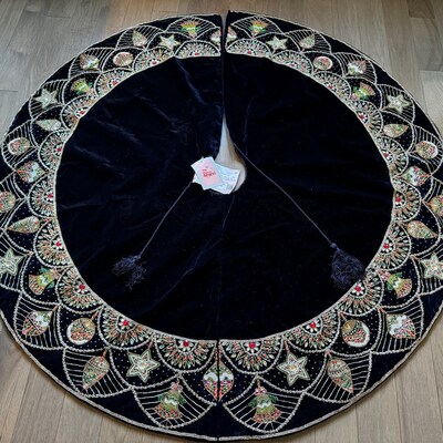 72 Red Christmas Tree Skirt Handmade Velvet Tree Skirt Large Ornament ...