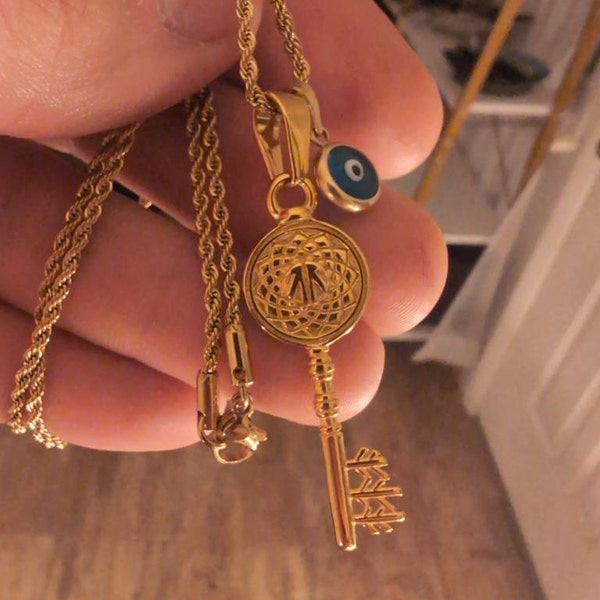 San Judas Tadeo Pendant - Religious Amulet, Spiritual Religious ...