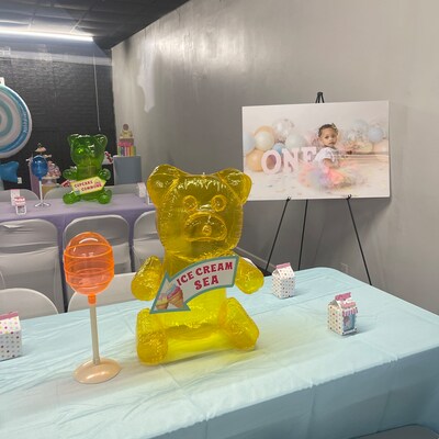 Giant Tutsi Pop With Base Birthday Party Favors Party Candy Bags Giant ...